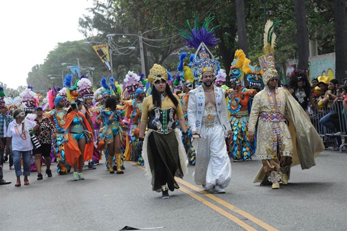 Colorido y ritmo matizaron desfile del carnaval dominicano | Primer Momento