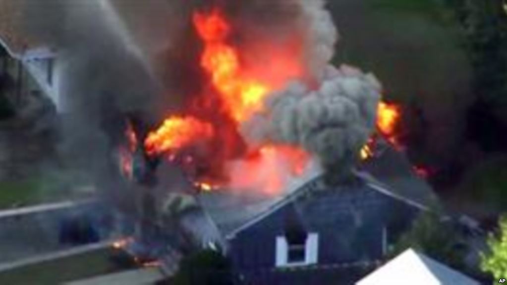 Explosiones de gas provocan incendios al norte de Boston | Primer Momento